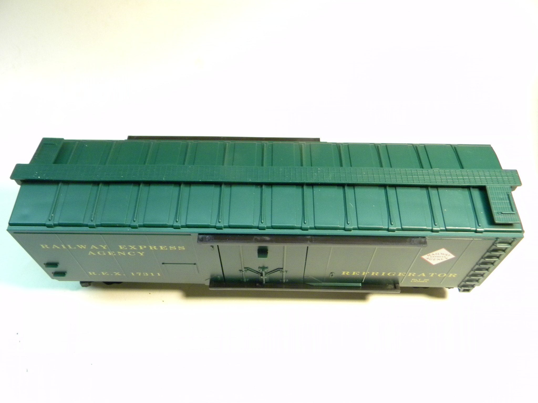 Lionel 17311 Railway Express Agency Standard O Refrigerator Car ...