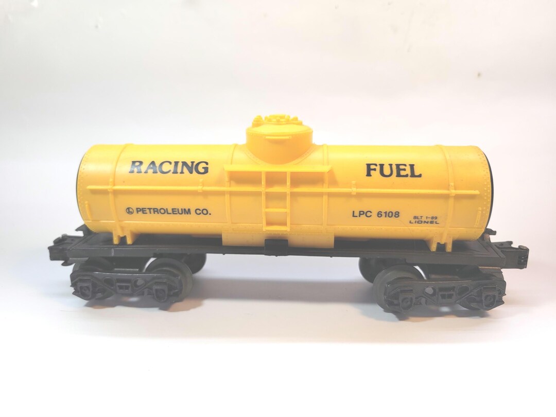 Lionel 16108 Racing Fuel 1 Dome Tank Car O Gauge Train - Etsy