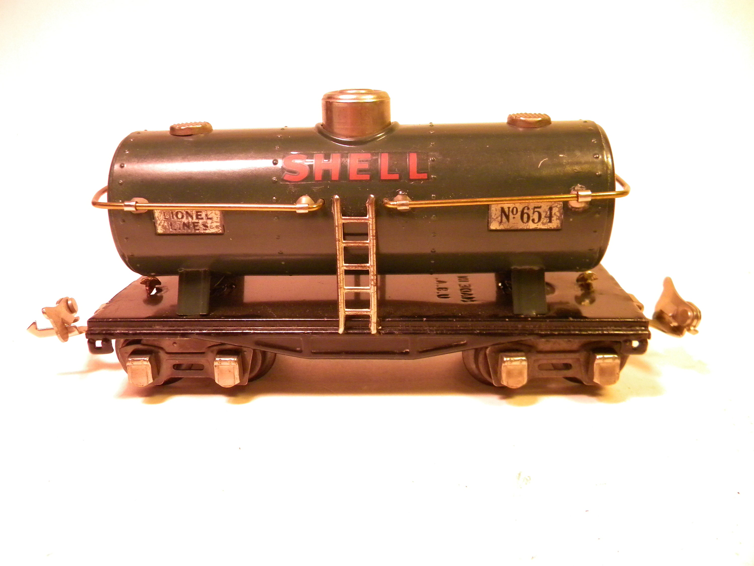 Lionel 654 Shell Tank Car Restored to Dark Green - Etsy