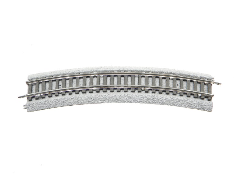 Vintage Marx HO Curve Track With Roadbed Gray Full Circle of 12 ...