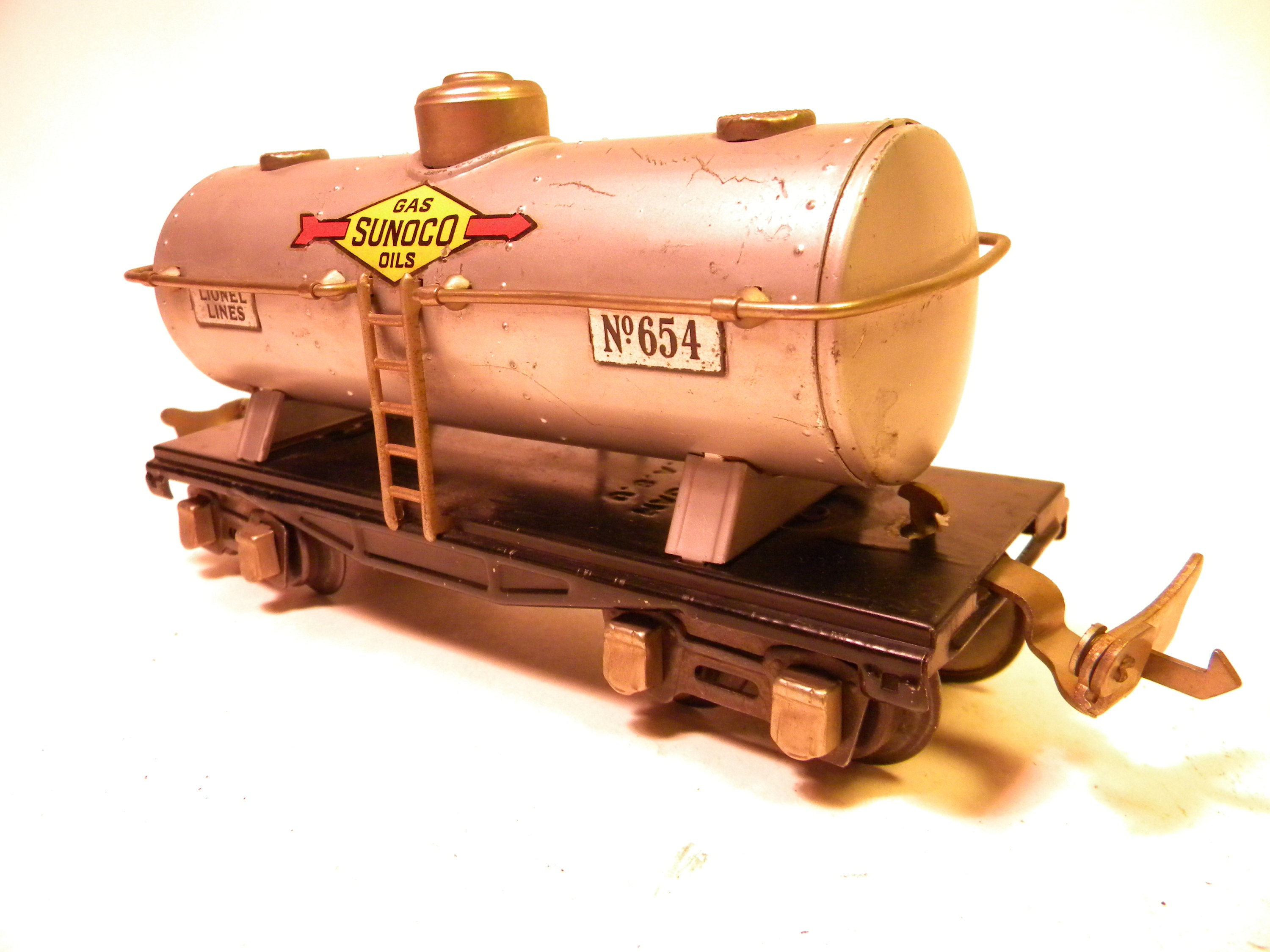 Lionel 654 Sunoco Tank Car 1935-1938 Aluminum With Nickel Trim Version ...