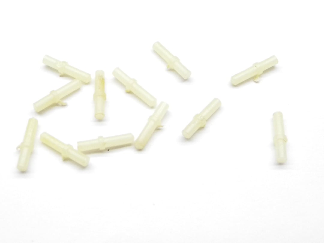 Lionel 1122-234 027 Gauge Track Insulator Pins Quantity of 12. Free US ...