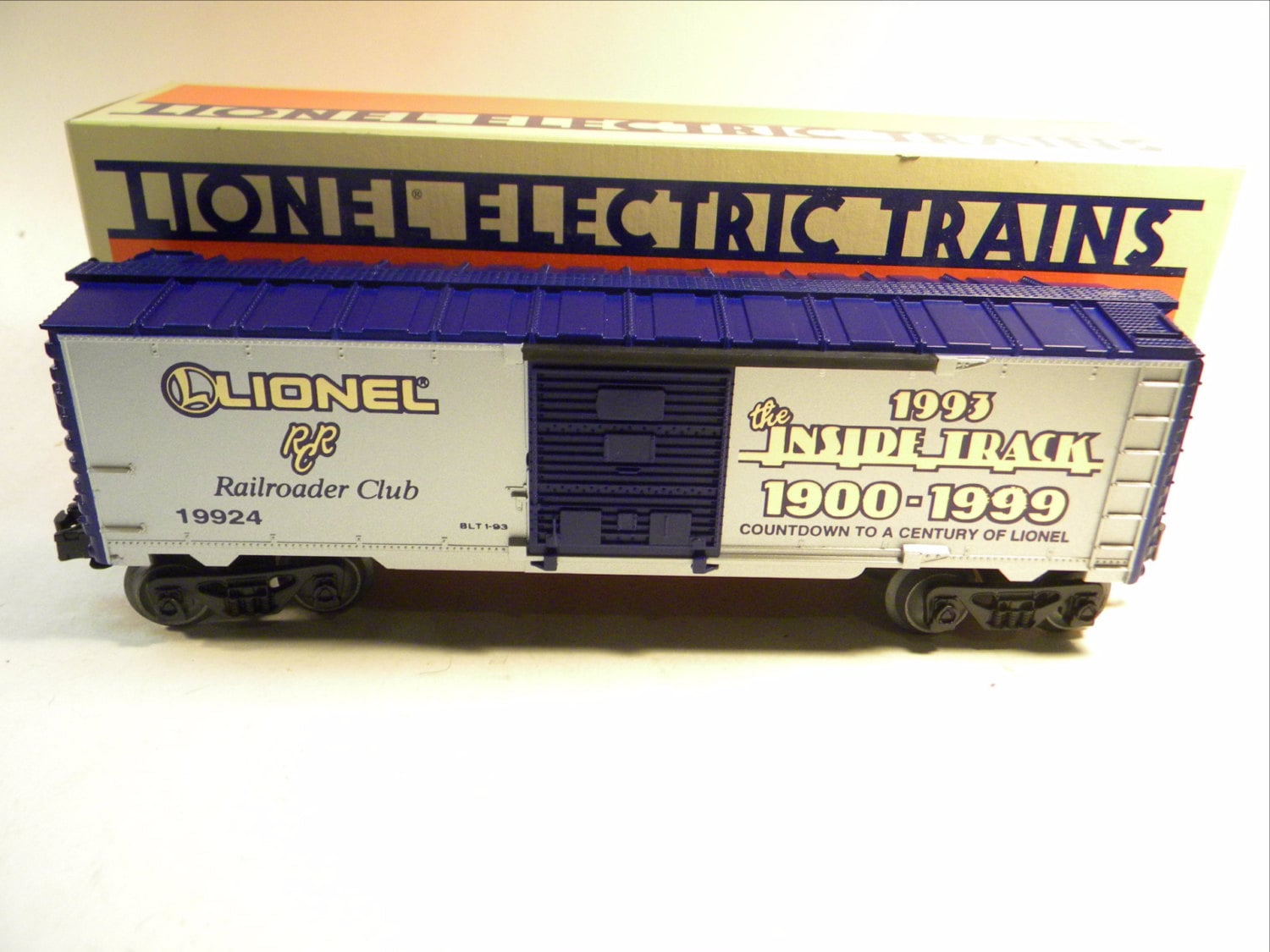 Lionel 19924 Railroad Club Box Car O Gauge Train - Etsy