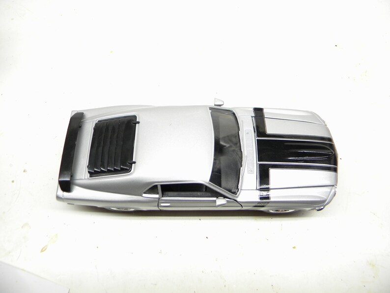 Welly 2088 1970 Ford Mustang Boss 302 1:24 Scale Die-cast - Etsy