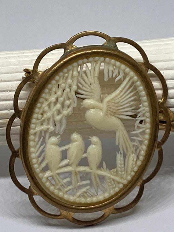 Antique French 1920s Depose Birds in Tree Oval Shaped… - Gem