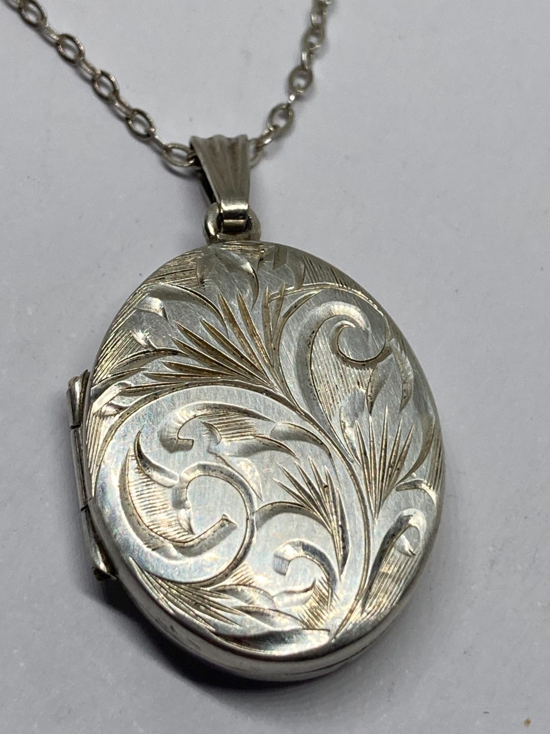 Vintage Sterling Silver Engraved Hinged Photo Locket 20” Sterling ...