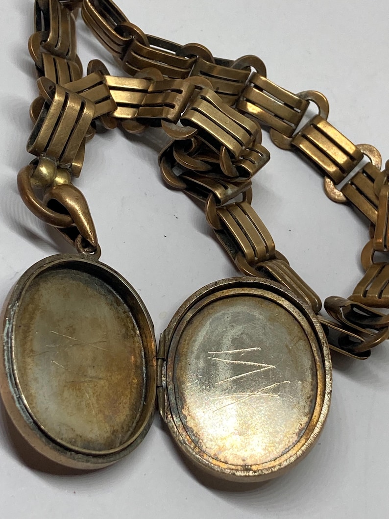 Antique Victorian Pinchbeck Gilt Metal Bookchain Necklace: Double Photo ...
