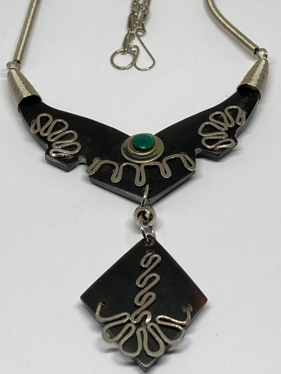 Vintage Hand Made Peruvian Silver Inlay on Horn & Natural Malachite ...