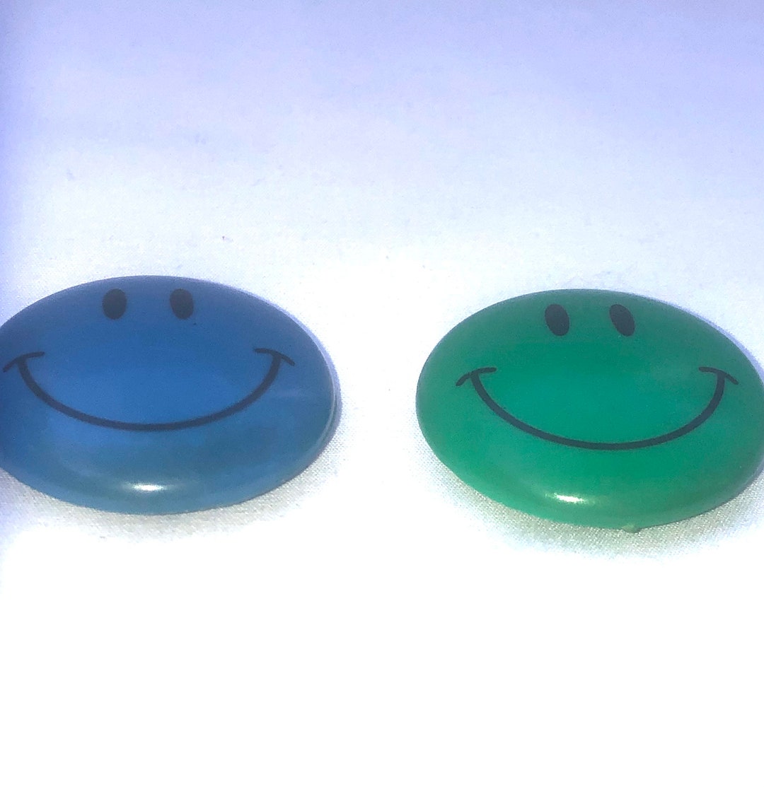 Vintage M&M Blue and Green Smiley Face Refrigerator Magnets - Etsy