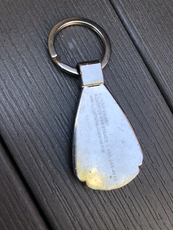 Vintage Chrome Infinity Keychain - Gem