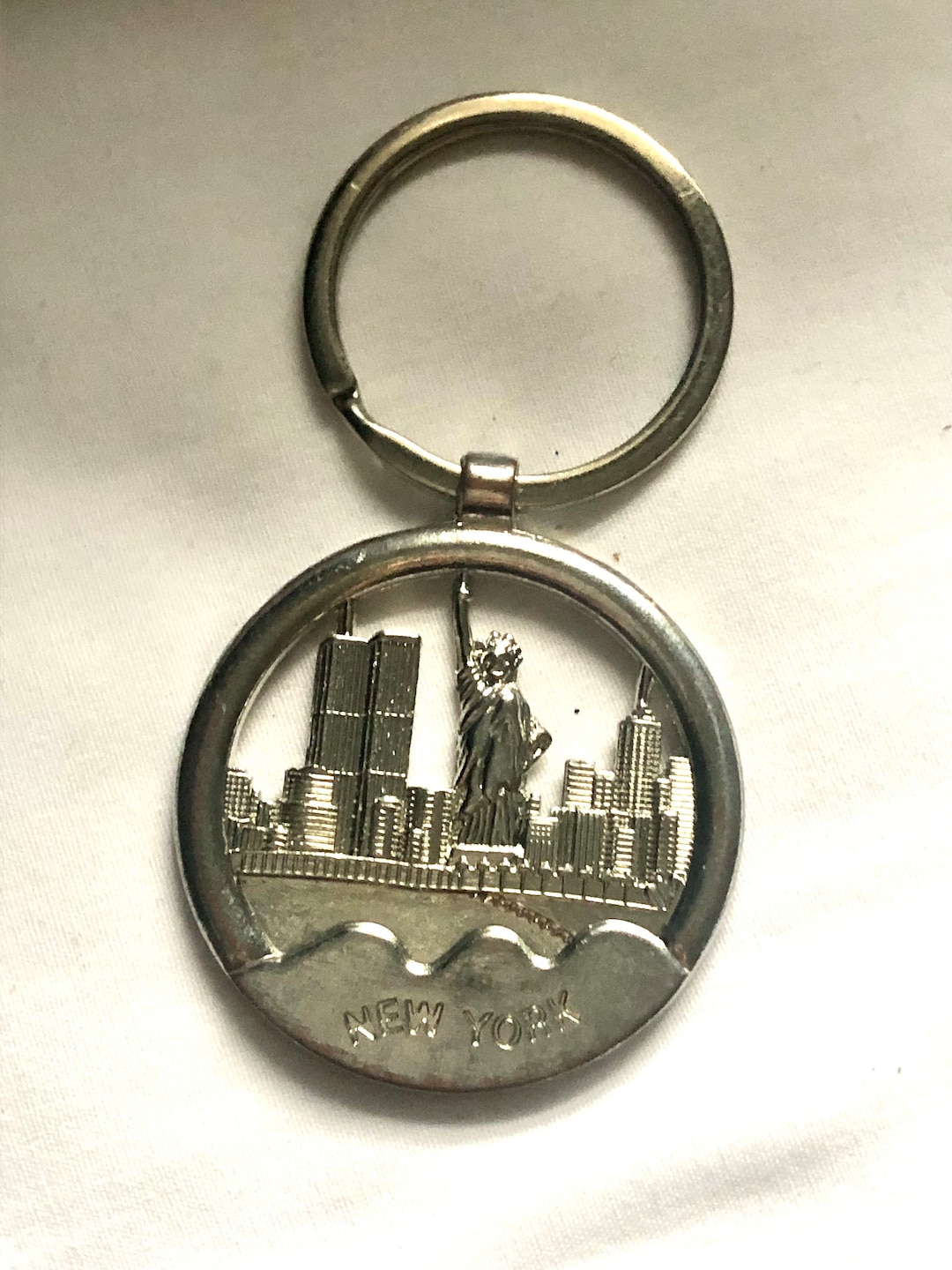 Vintage New York City Keychain Statue of Liberty Empire Twin Towers ...