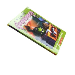 Goosebumps ~ How I Got My Shrunken Head ~ by R.L. Stine 1st Print ...