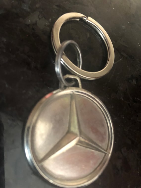 Vintage Mercedes Benz Star Keychain - Gem