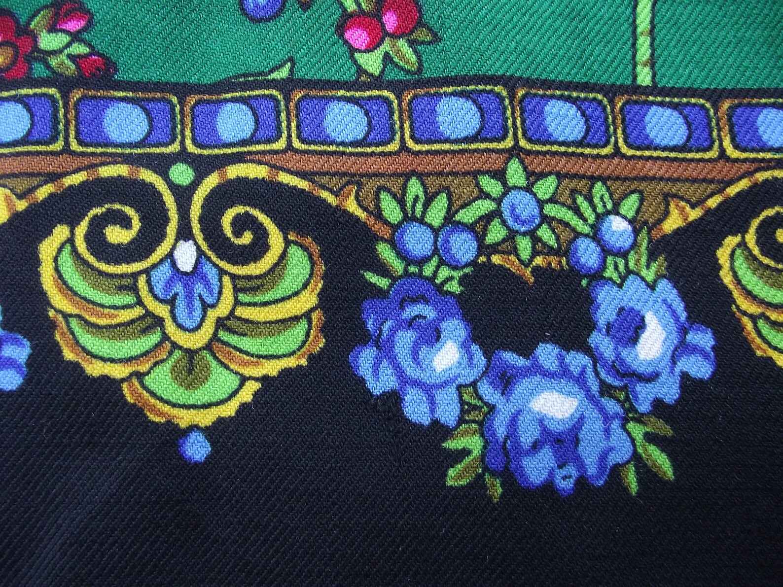 Russian scarf Soviet Floral Shawl Vintage Ukrainian Romanian | Etsy
