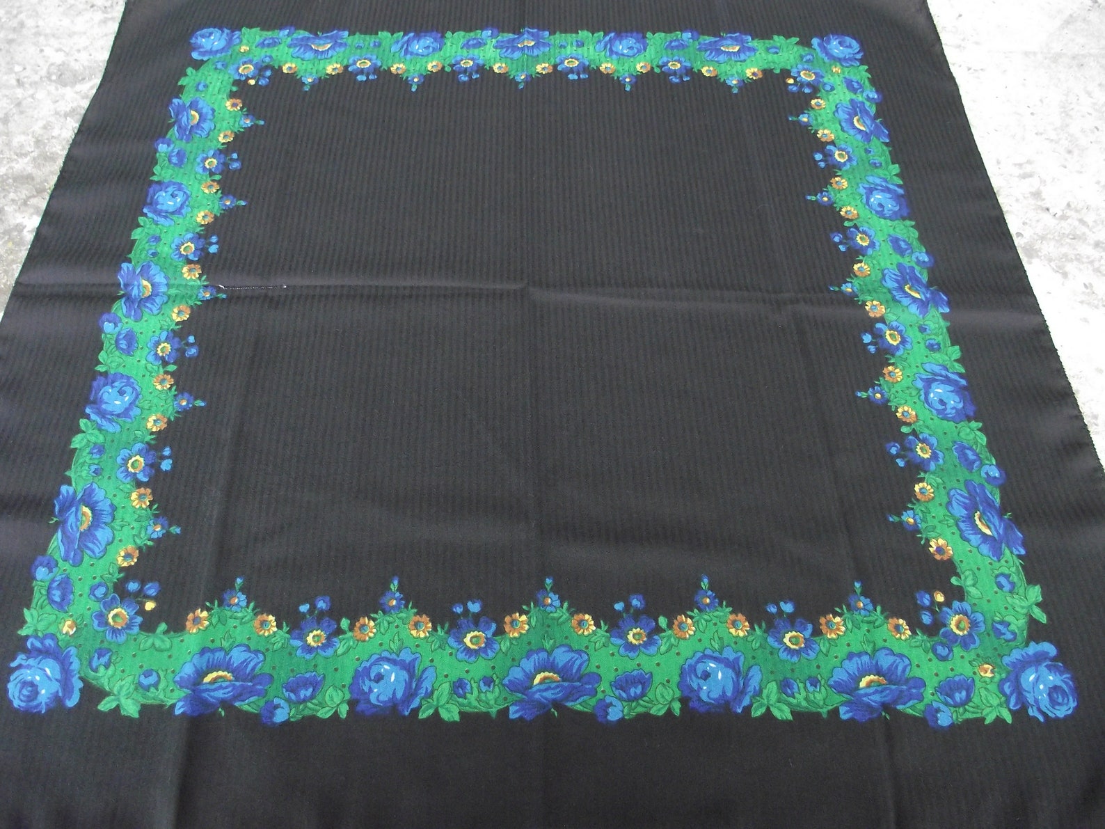 Beautiful Russian Scarf Floral Vintage Ukrainian Romanian Shawl Old ...