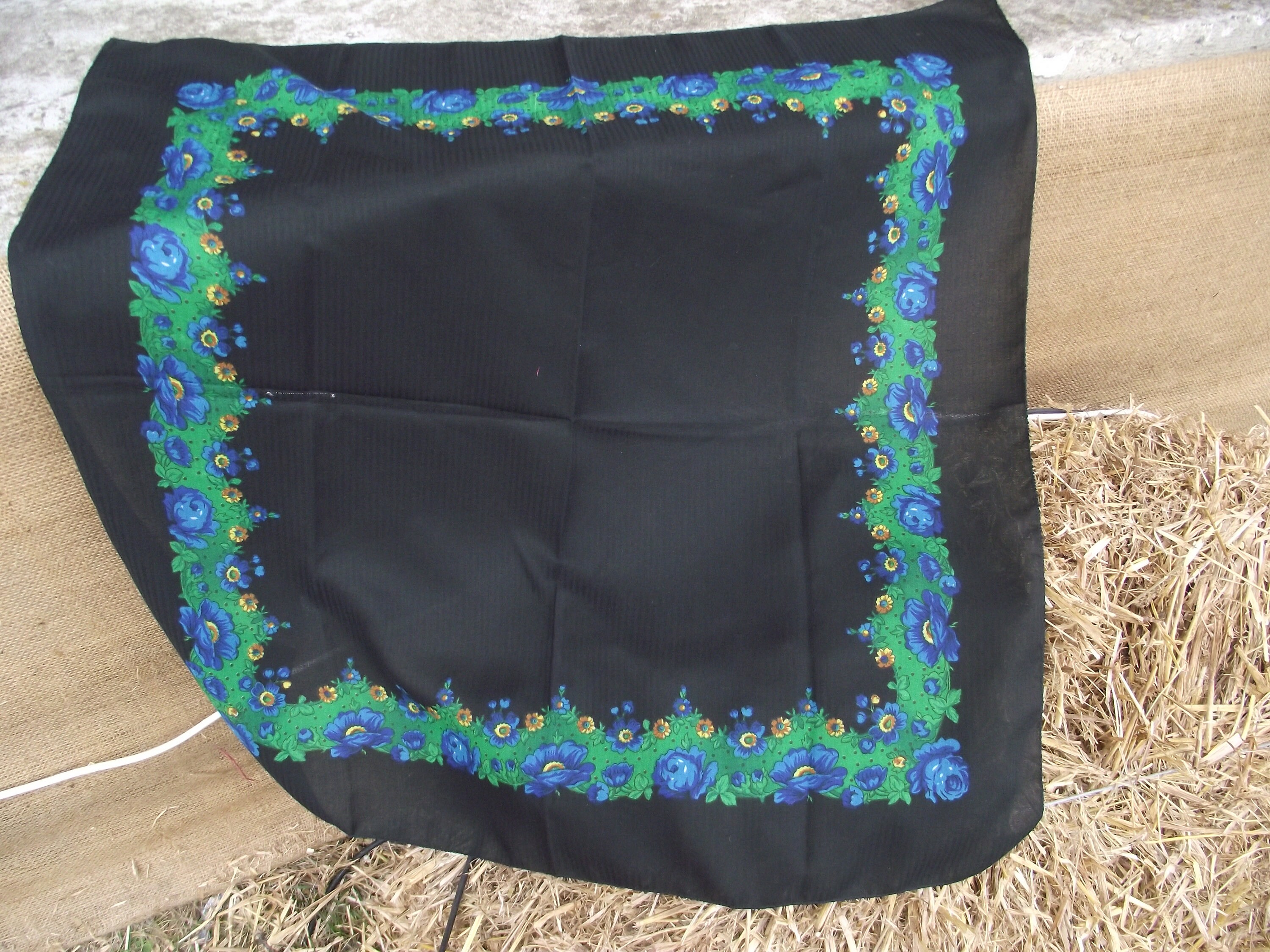 Beautiful Russian Scarf Floral Vintage Ukrainian Romanian - Etsy