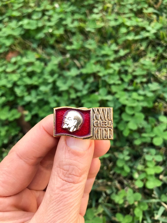 Vintage Pin Soviet Lenin Pin Socialist Leader Pin Bad… - Gem