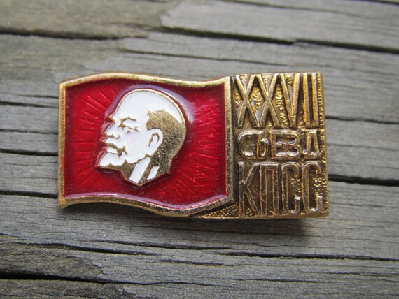 Vintage Pin Soviet Lenin Pin Socialist Leader Pin Bad… - Gem