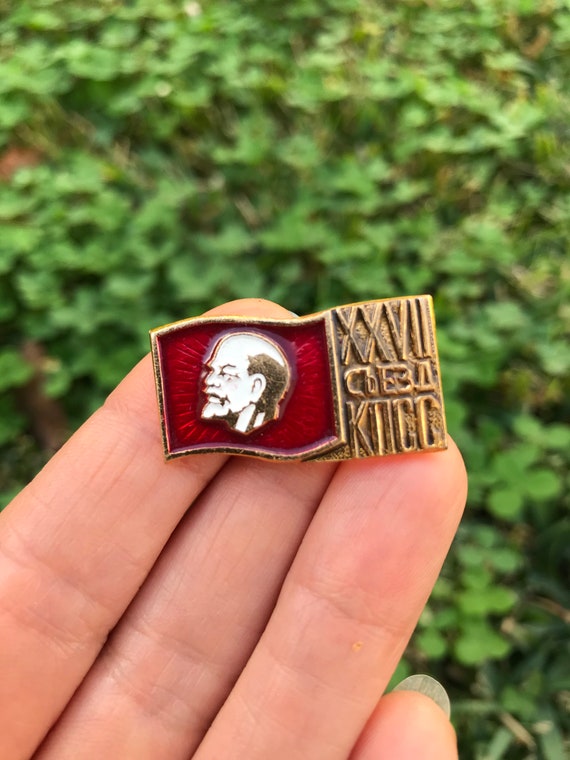 Collectibles Art & Collectibles Vintage Socialist Leader Pin Soviet ...