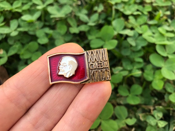 Vintage Pin Soviet Lenin Pin Socialist Leader Pin Bad… - Gem