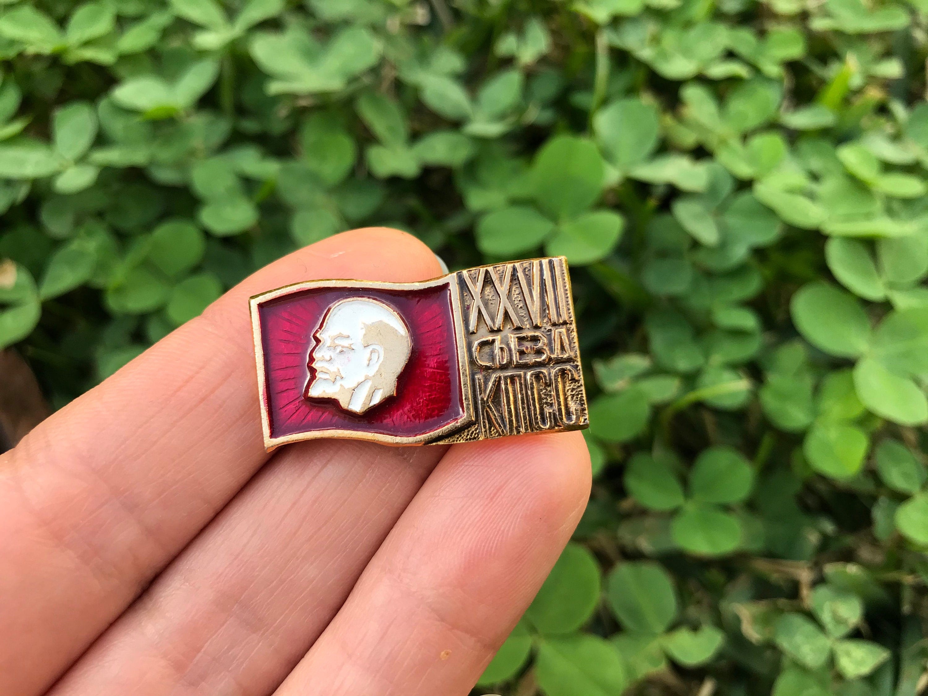 Collectibles Art & Collectibles Vintage Socialist Leader Pin Soviet ...