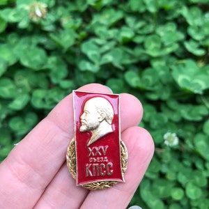 Vintage Soviet Pin Lenin Pin Soviet Russian Revolutionary Socialist ...