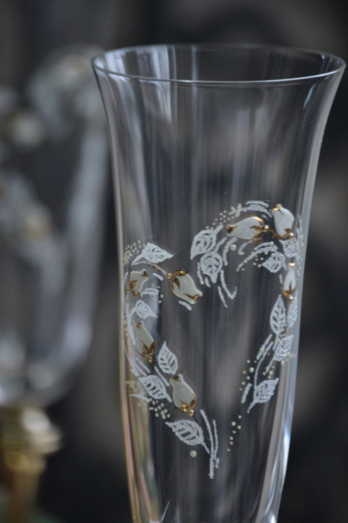 Toasting Glasses for Wedding Champagne Flutes With Whreath of - Etsy