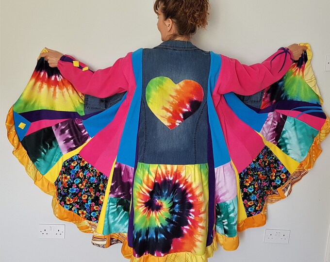 Unusual hand-made clothing for unusual women : by BosaHandmade