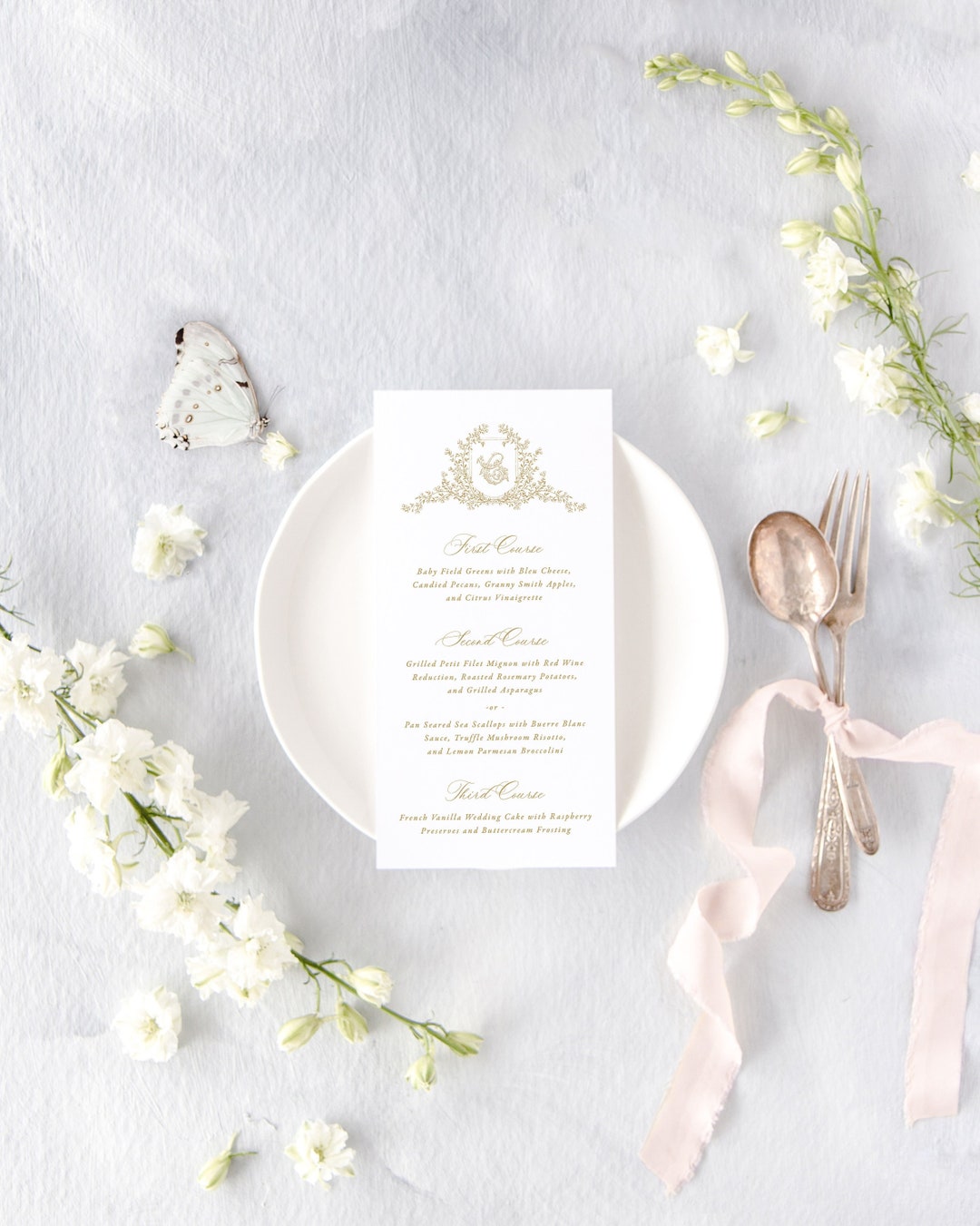 Elegant Wedding Menu With Monogram, Classic Wedding Decor, Floral ...