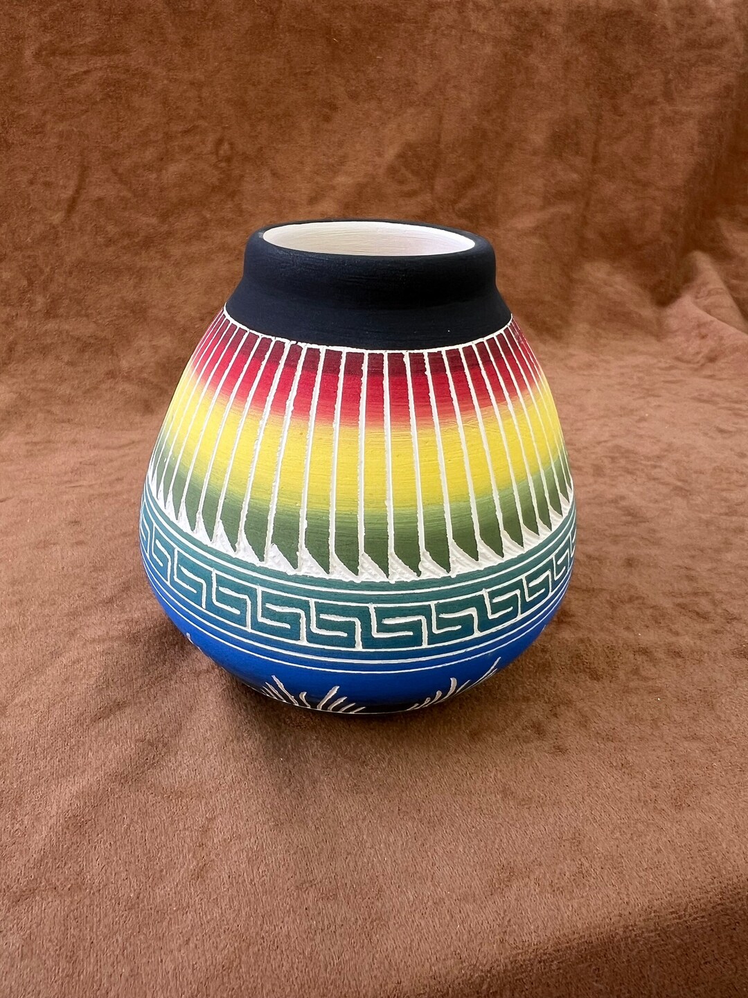 Navajo White Clay Hand Etched Pottery PS23 - Etsy