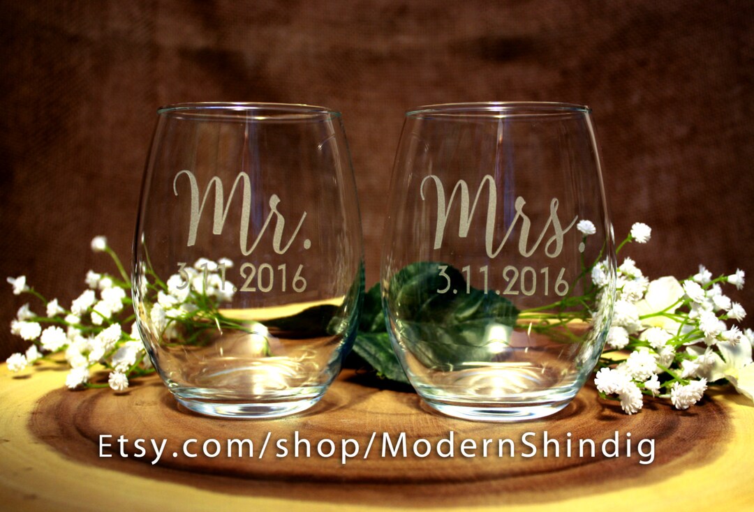 Etch Mr and Mrs With Wedding Date and State Etched Glasses for Bride ...