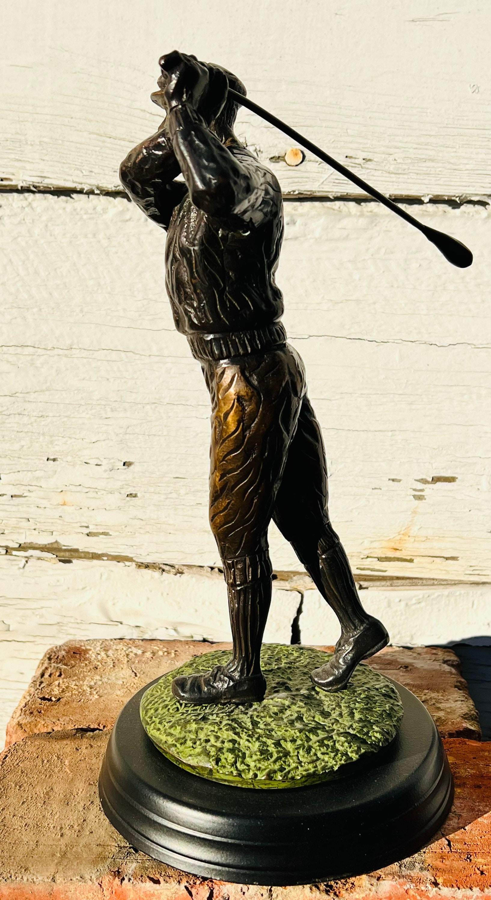 Castilian Bronze Golfer Statue - Etsy