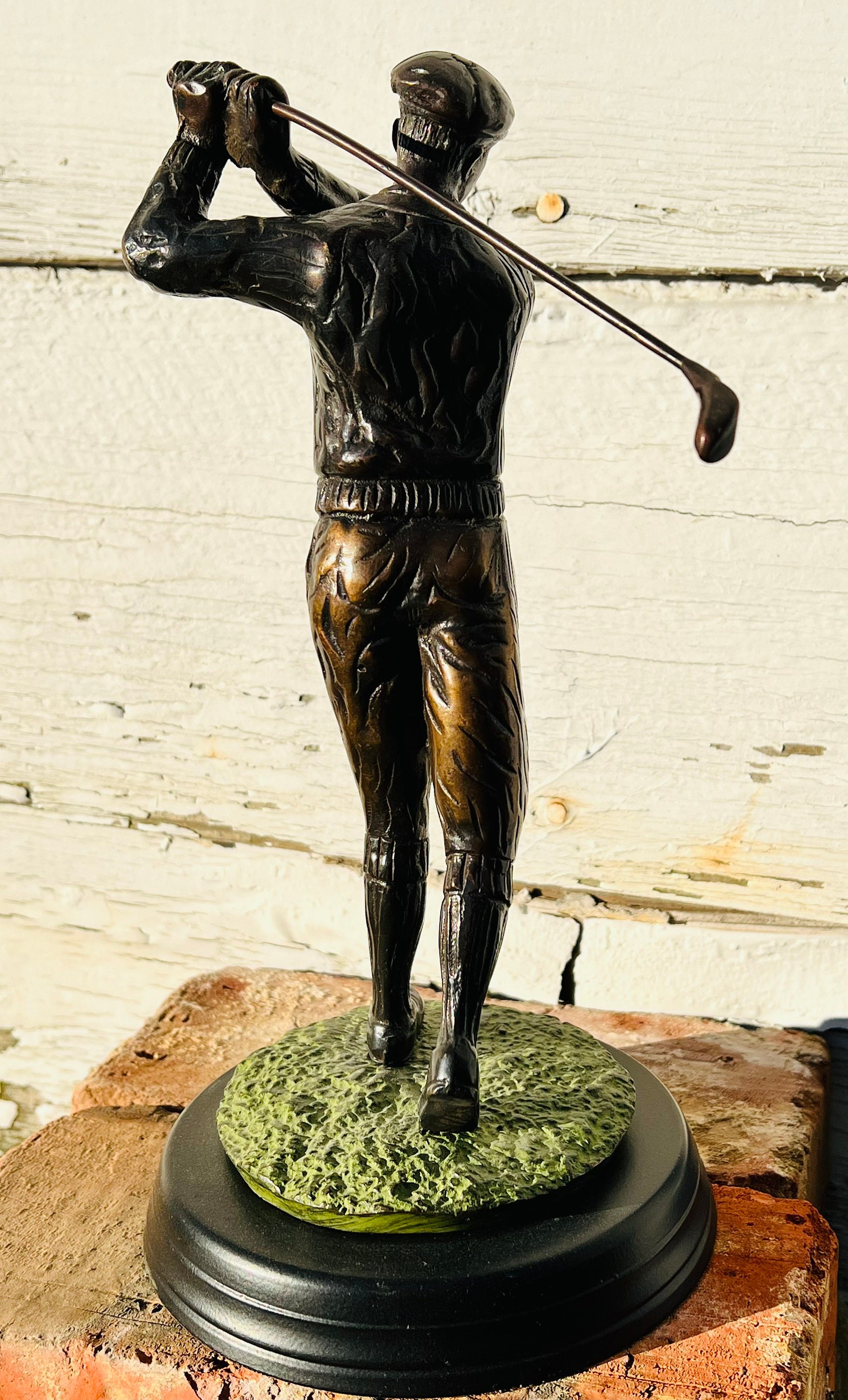 Castilian Bronze Golfer Statue - Etsy
