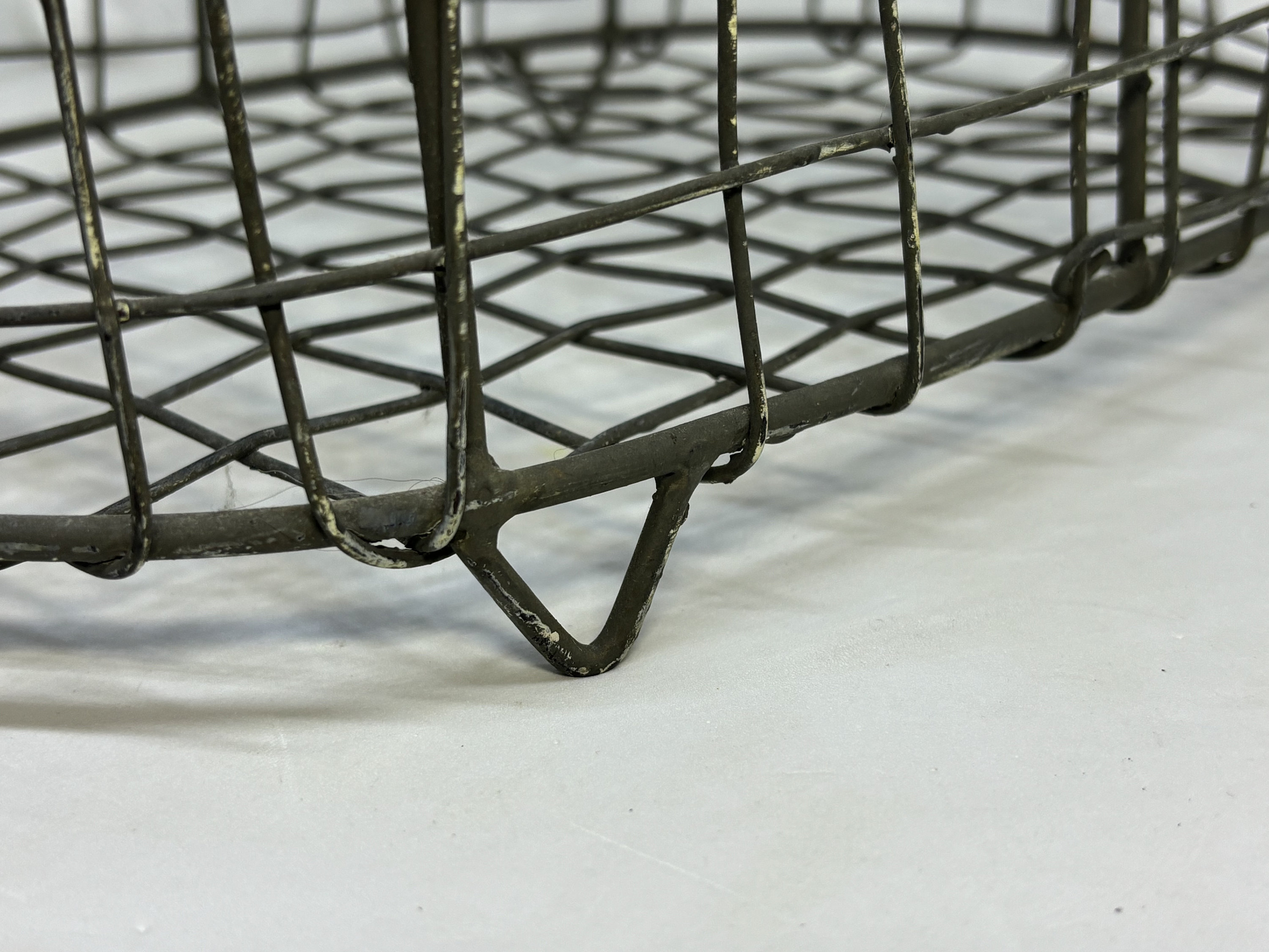 Vintage Wire Flower Basket With Feet - Etsy