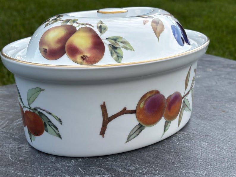 Royal Worcester, Evesham, Casserole Dish Gold Trim With Lid, Various ...