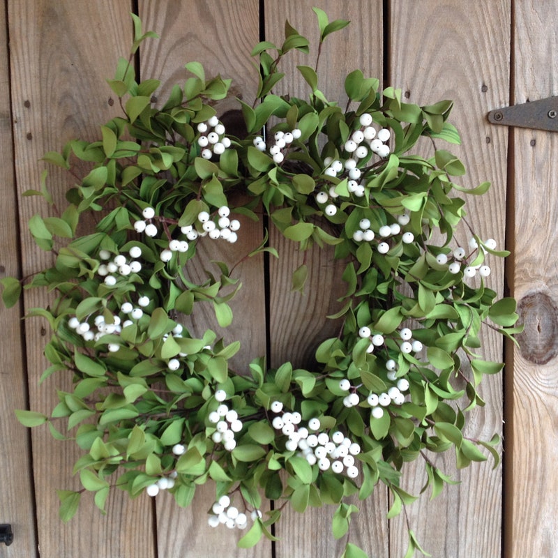 White Berry Wreath - Etsy