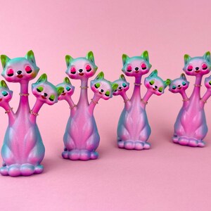 Kitschy Anthropomorphic 3 Headed Cat - Hand Painted Resin Figurine ...