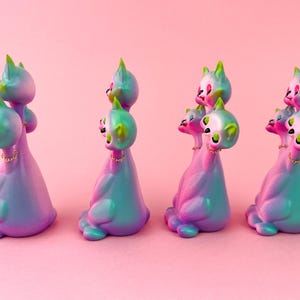 Kitschy Anthropomorphic 3 Headed Cat - Hand Painted Resin Figurine ...