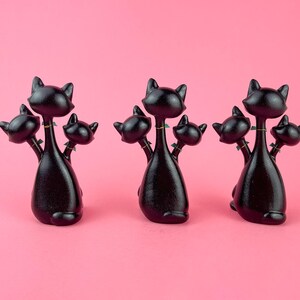 Kitschy Anthropomorphic 3 Headed Cat - Hand Painted Resin Figurine ...