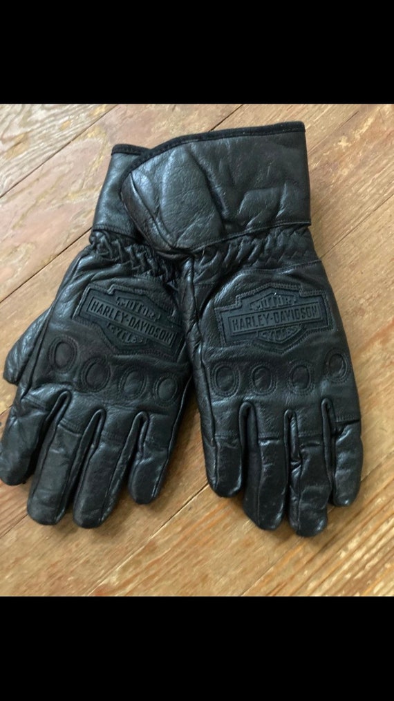 harley davidson vintage riding - Gem