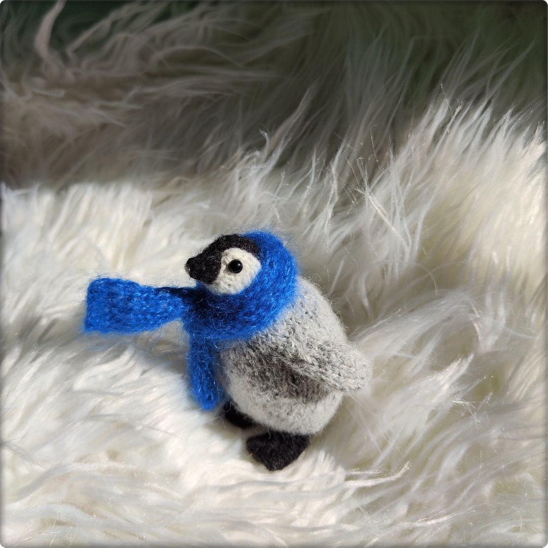 Palm-sized Knitted Realistic Emperor Penguin Baby Toy * Adorable and ...