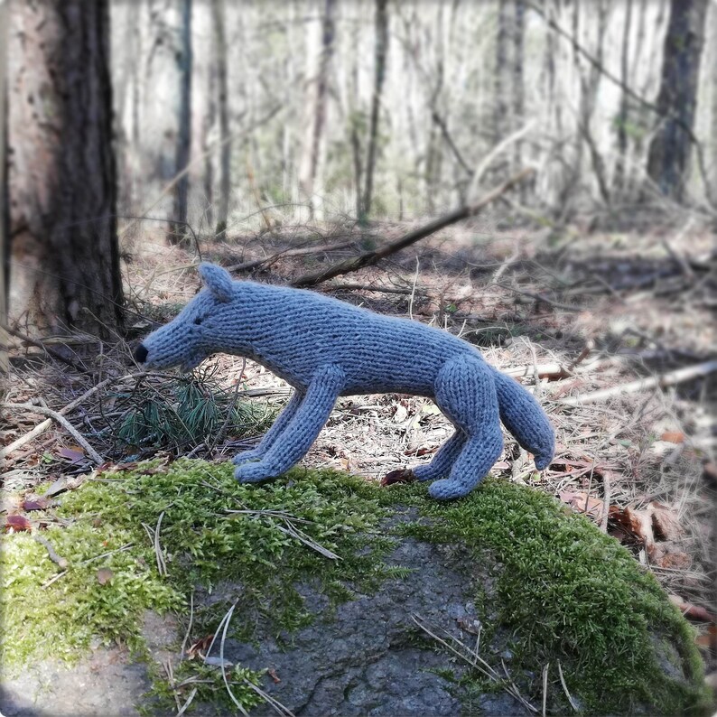 Hand Knitted Realistic Gray Wolf Toy - Etsy