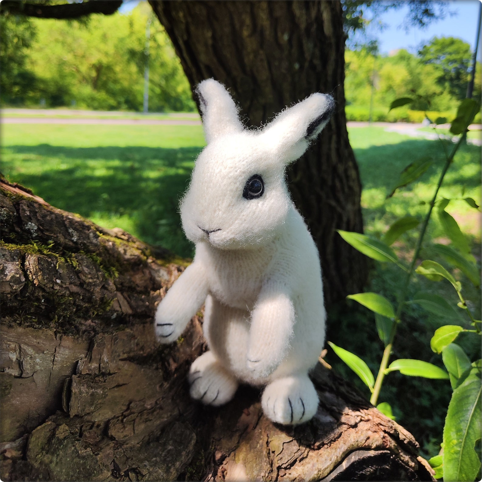 Knitted Arctic Hare From the North Pole for the Rabbit Lovers * White ...