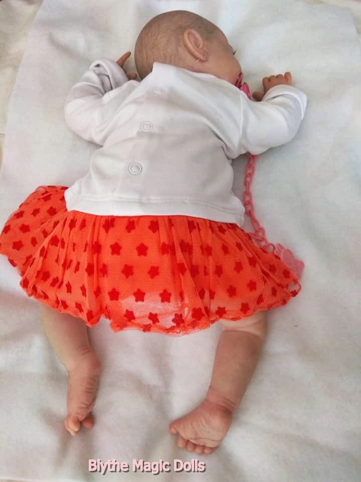 Reborn Lisa by Linde Scherer OFFER - Etsy