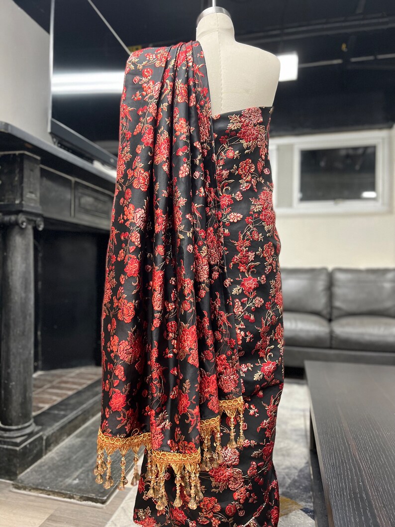 Crimson Red Roses and Metallic Gold Detailing on Brocaded - Etsy