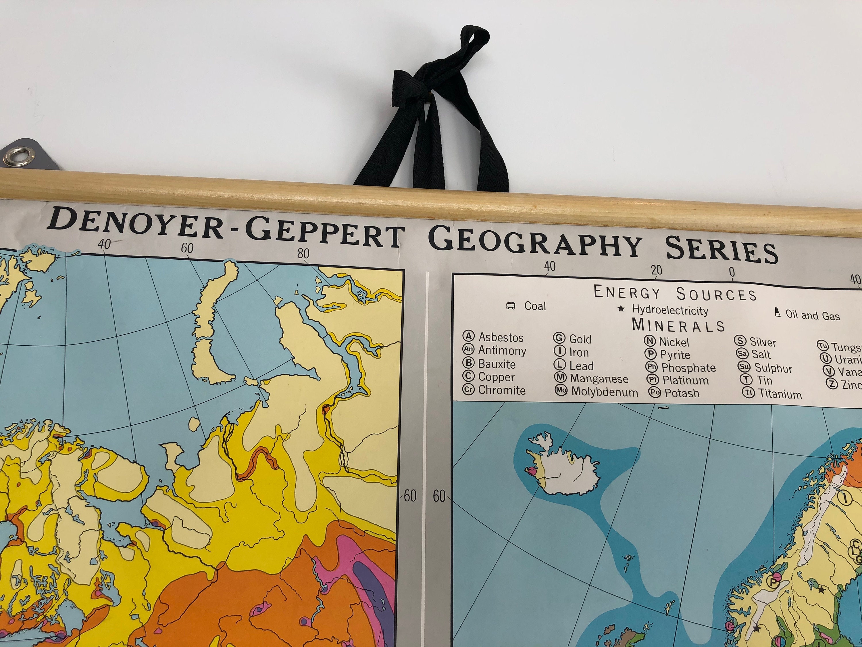 1968 Denoyer-geppert Pull Down School Map of EUROPE / 1968 Denoyer ...
