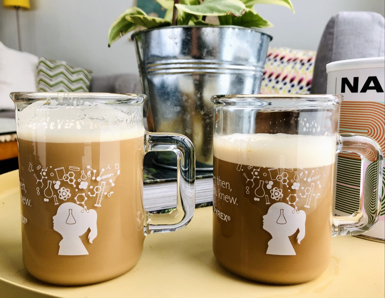 Package of 2 PYREX CORNING 400ml Coffee Beaker Mugs girl Design Brand ...