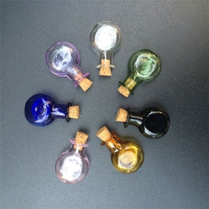 Mini Glass Color Bottles Oblate Round Bottles With Cork Little Bottles ...