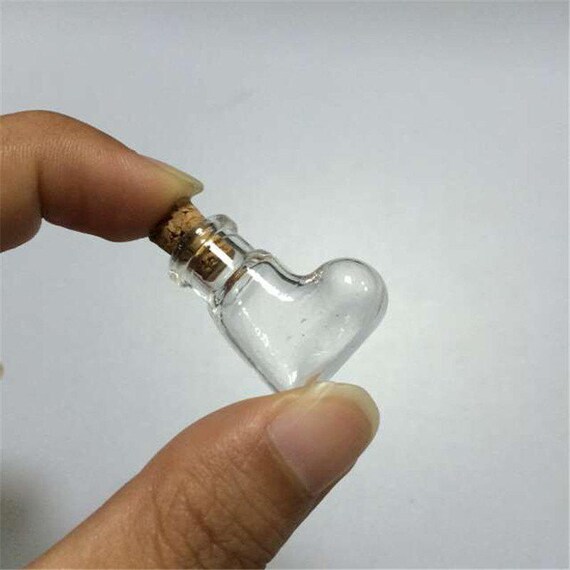 10 Mini Glass Hearts Bottles Pendants Small Wishing Bottles - Etsy
