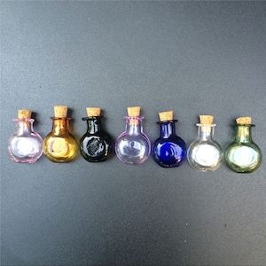 Mini Glass Color Bottles Oblate Round Bottles With Cork Little Bottles ...